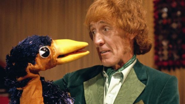 Rod Hull's Emu up for auction - London Globe