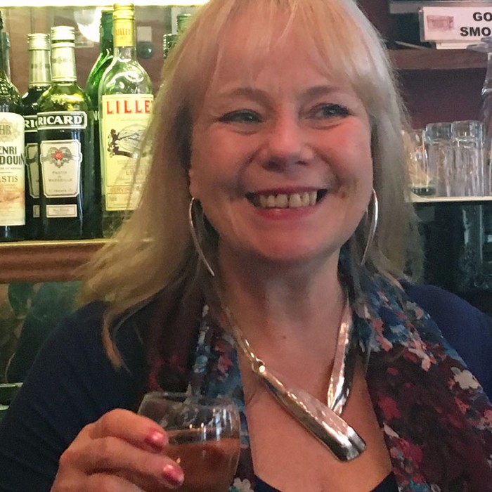 Plea to save iconic French House pub in Soho - London Globe