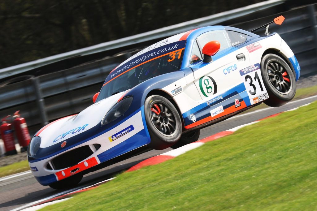 Teenage race whizz Will Orton wins his first trophy at Donington Park ...