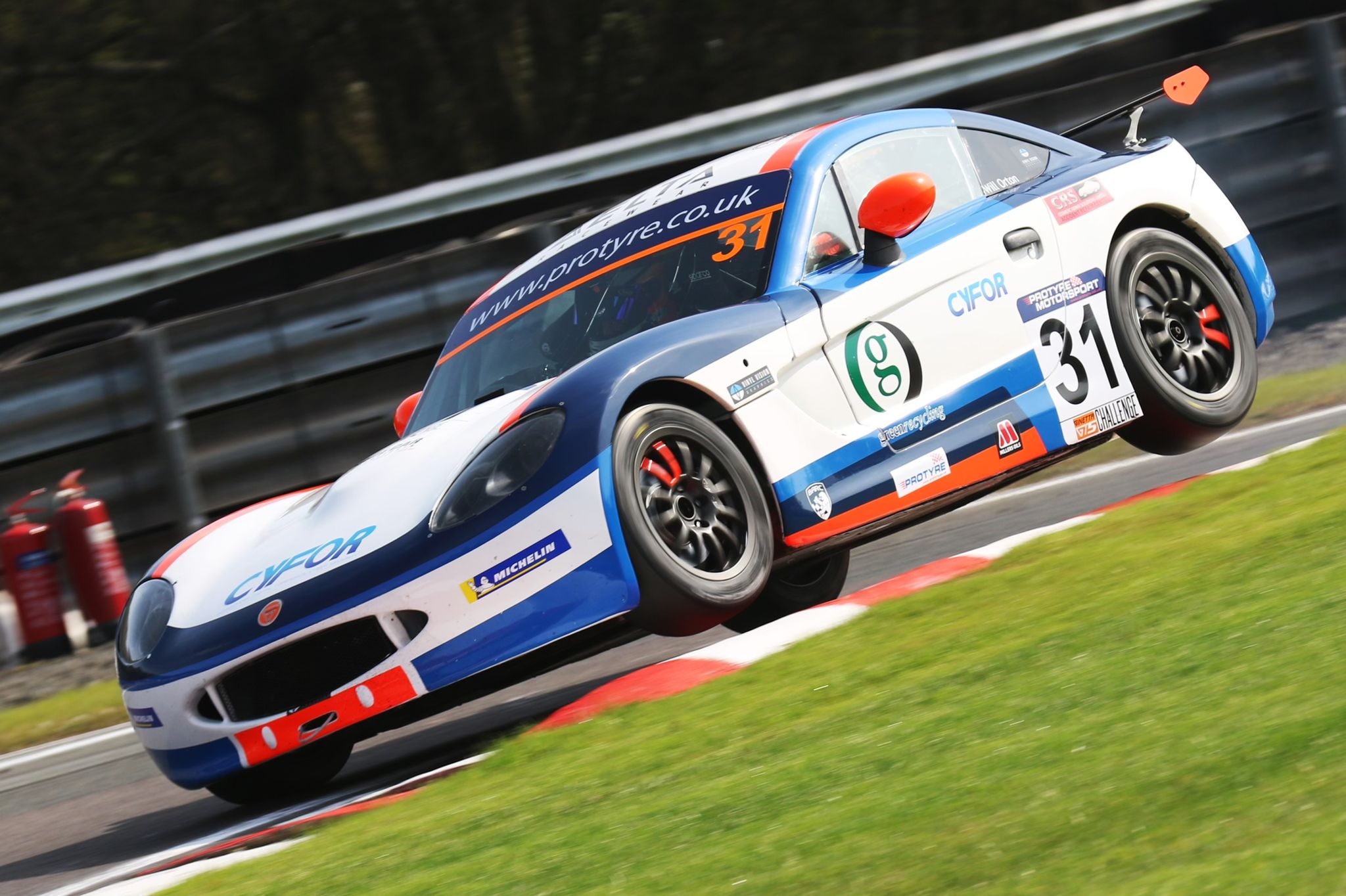 Teenage race whizz Will Orton wins his first trophy at Donington Park ...