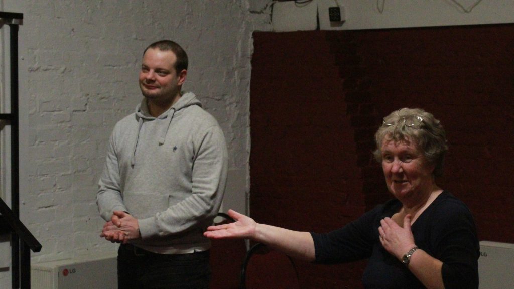 Putney Bridge pusher play is a sell out on regional tour - London Globe